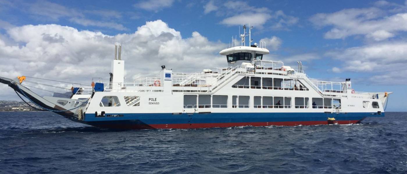 Acquisition de deux navires rouliers mixtes de type amphidrome pour ...